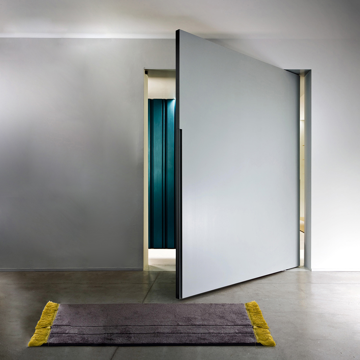 What is a Pivot Hinge and What Are Its Uses? – NHN